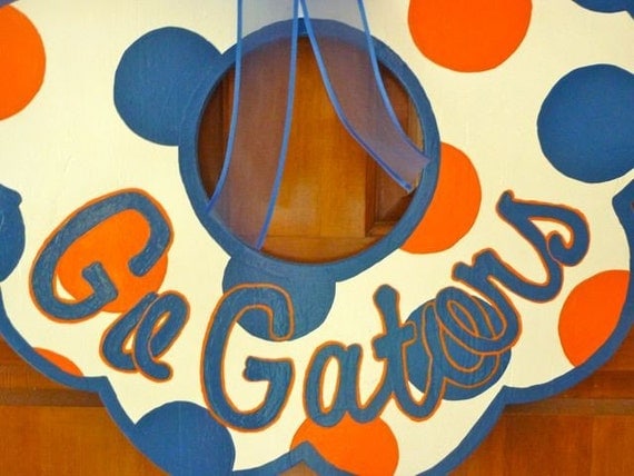 Florida Gators Decorative Wreath Script Font with Orange and