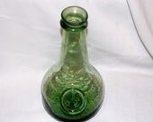 Items similar to Vintage Vase - Vintage Glass Vase - Hand Blown Green ...