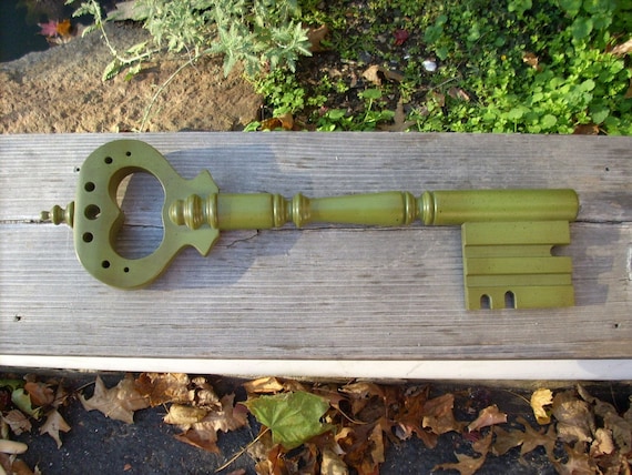 Items similar to GREEN KEY on Etsy