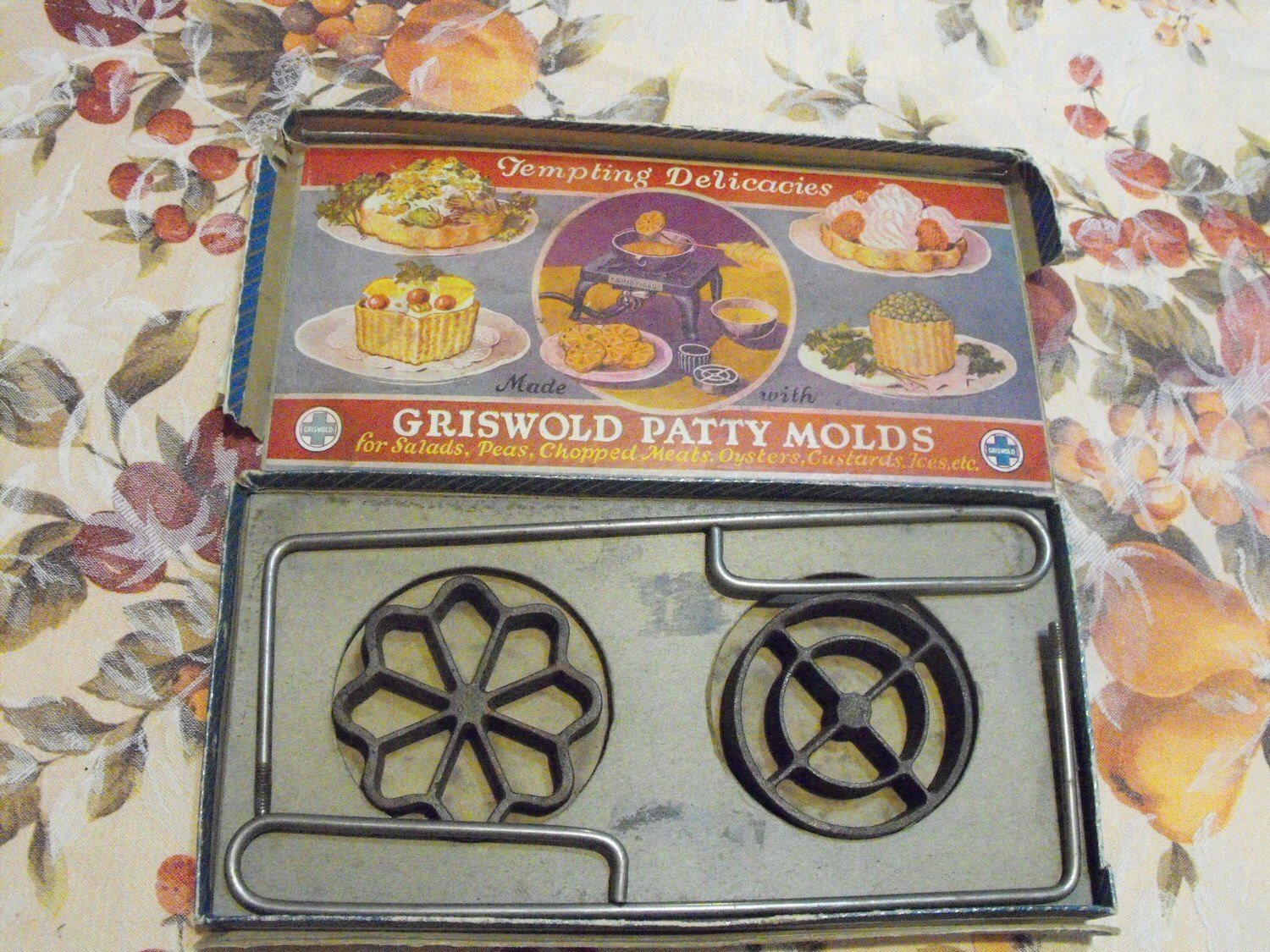 SALE Vintage Griswold Patty Molds With Original Box by peacenluv72