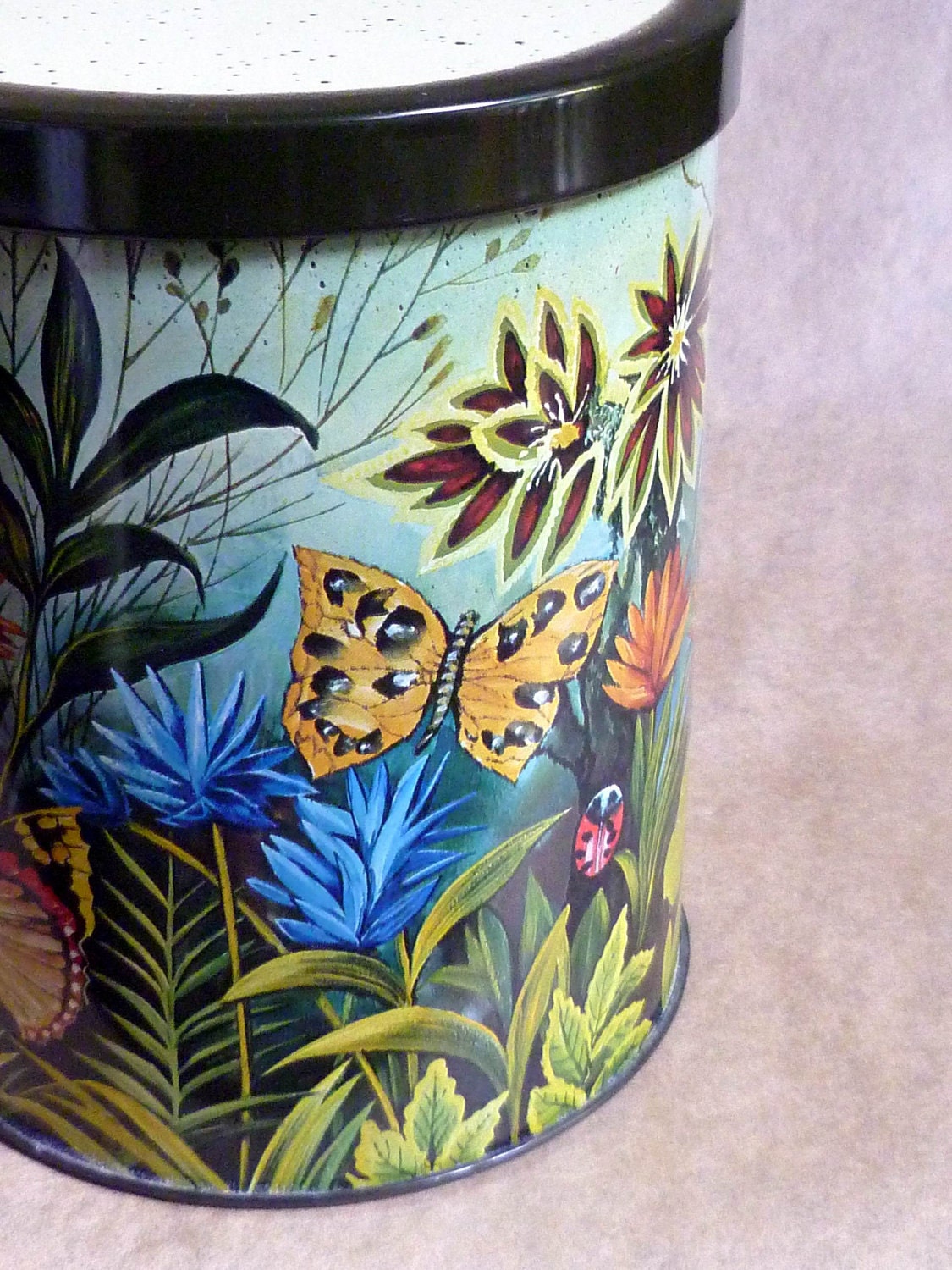 German Tin, Nature design – Haute Juice