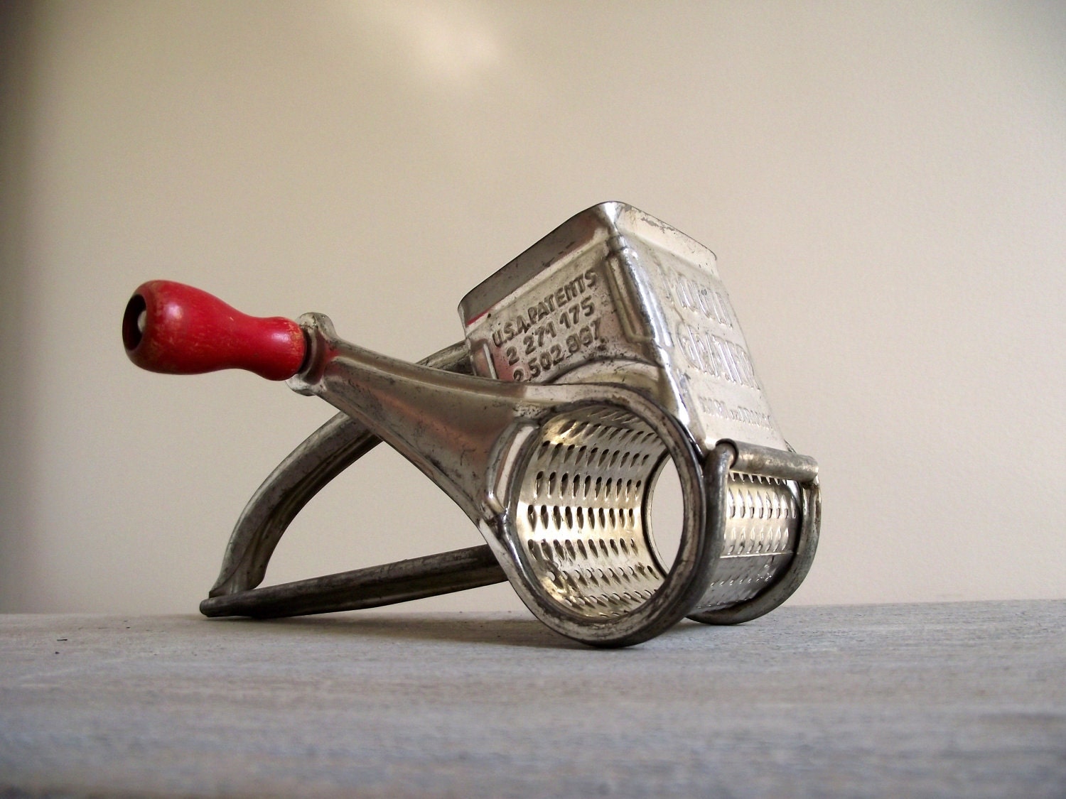 Cheap, easy homemade grinder / kief collector. | Grasscity Forums - The ...