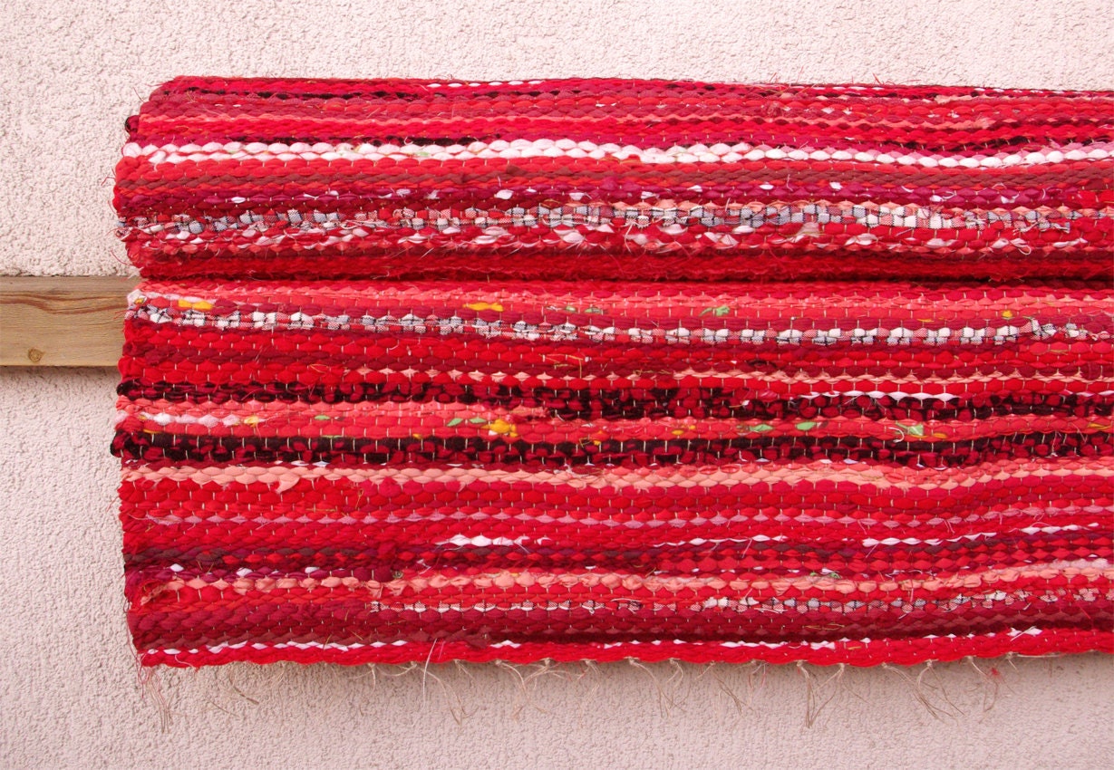 Hand woven Rag Rug bright red 3.22'x 7.25'