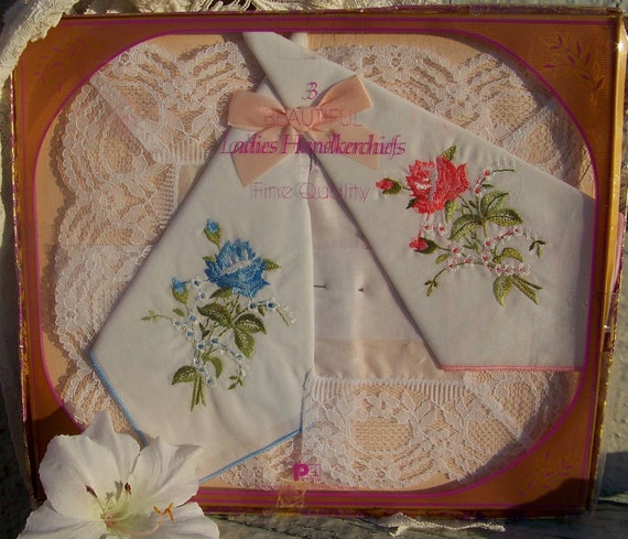 Vintage Embroidered Handkerchiefs NIB Ladies by CynthiasAttic