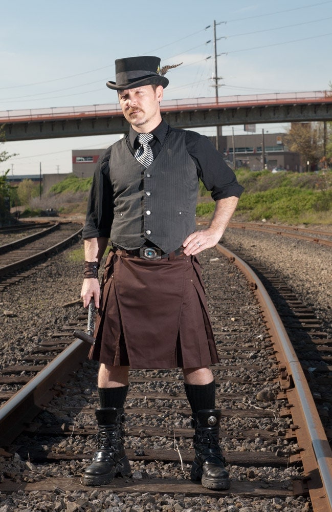 Steampunk kilt | Kilt outfits, Utility kilt, Kilt