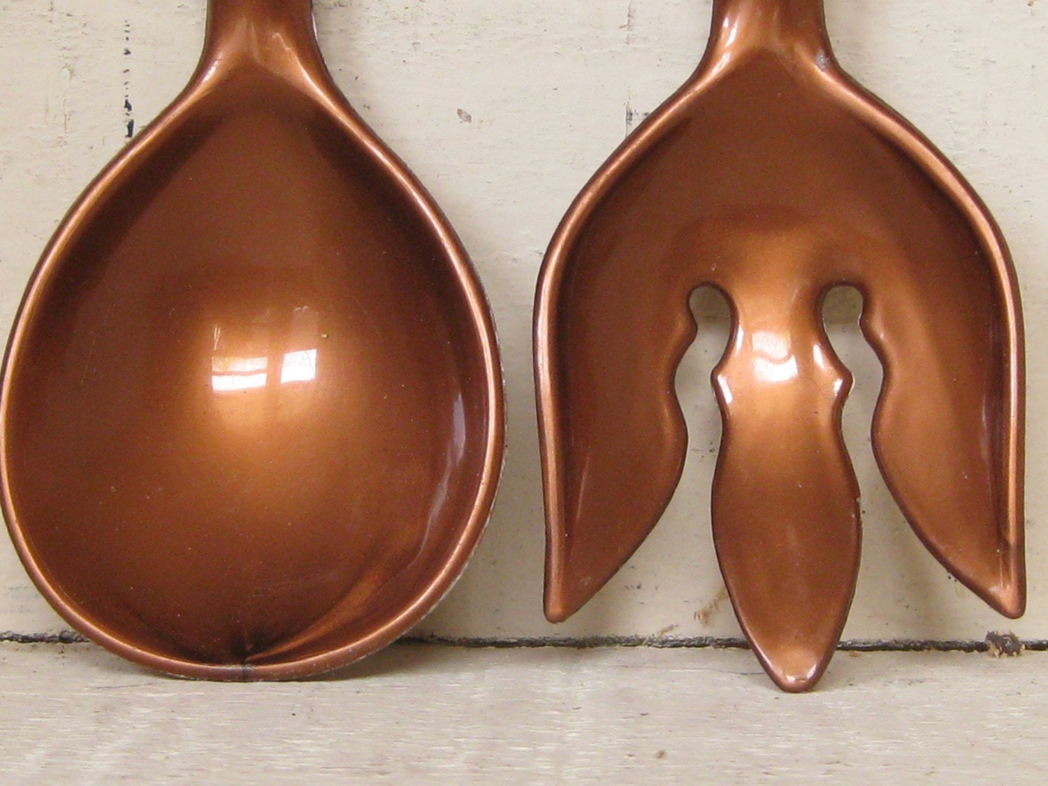 Vintage metallic copper plastic picnic serving utensils – Haute Juice