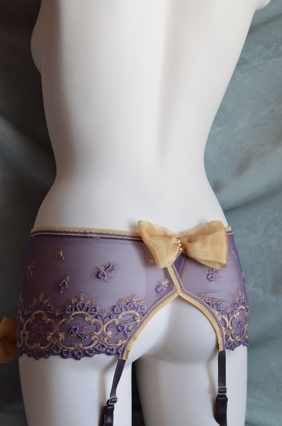 Sample Sale Purple Golden Bow Garter Belt To Hips