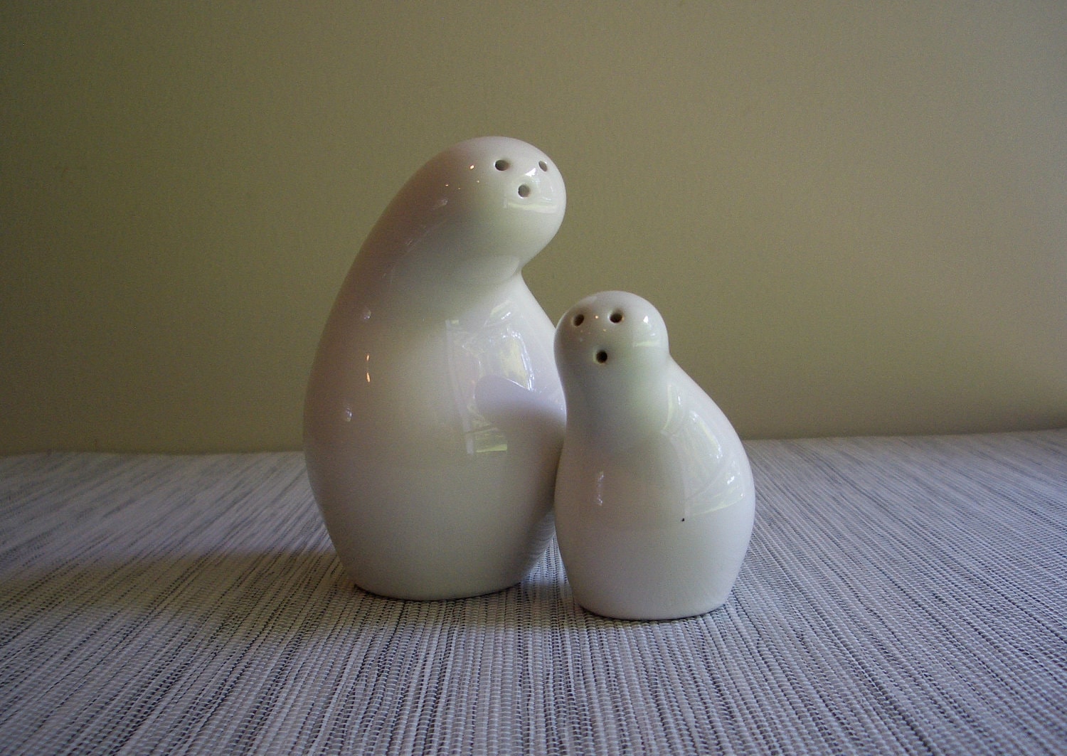Eva Zeisel Shmoo Salt And Pepper Shakers Mid Century Modern