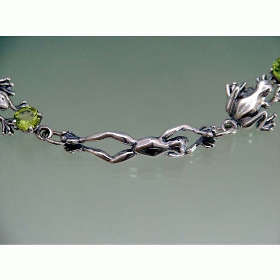 Jump Sit Frog Link Bracelet with Peridot or by SheppardHillDesigns