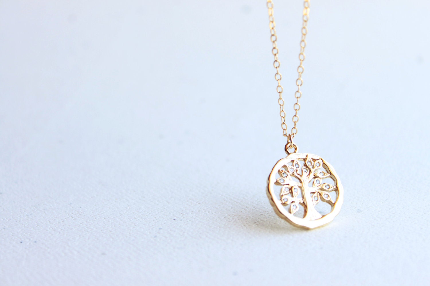 Family Tree Necklace Gold Oak Tree Pendant With Crystal family-tree-necklace-gold-oak-tree-pendant-with-crystal