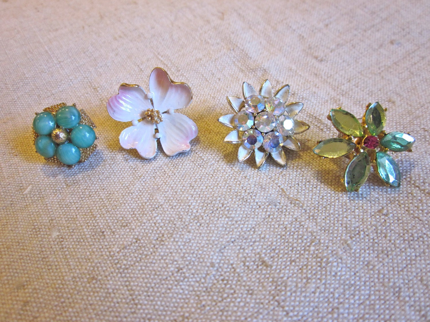 Push pins vintage jewelry push pins for by frenchfeatherdesigns