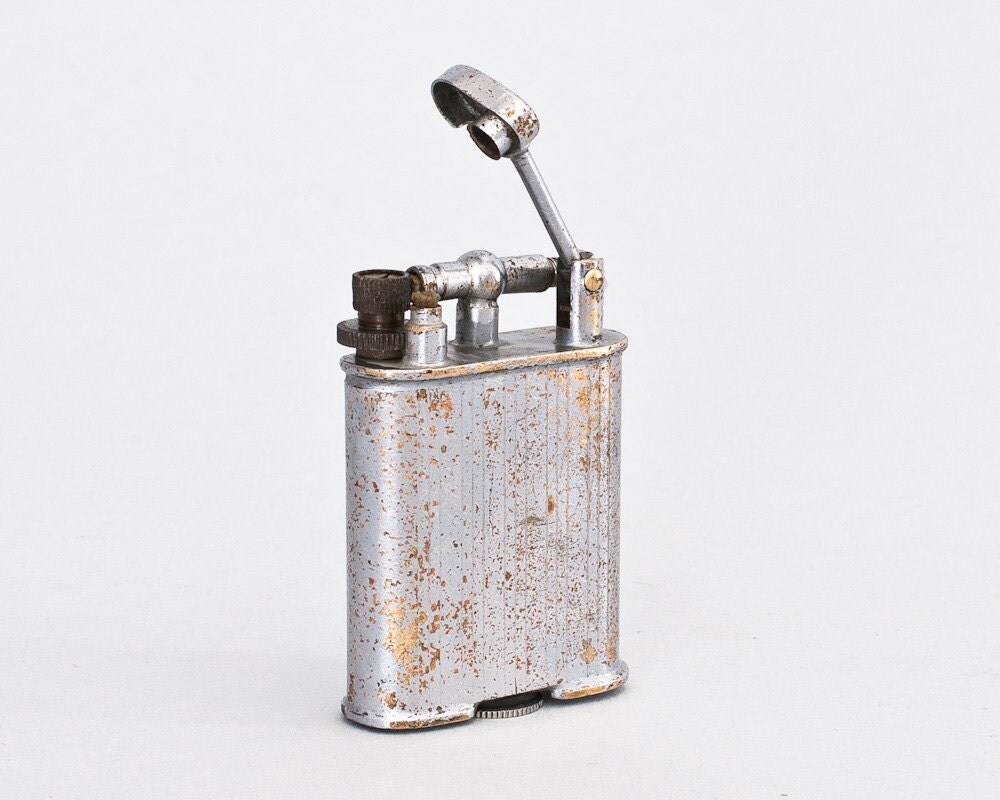 1920s Golden Wheel Art Deco Lift Arm Pocket Lighter