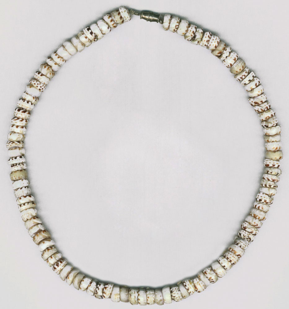 Puka Shell Choker Vintage Hippie Era Necklace