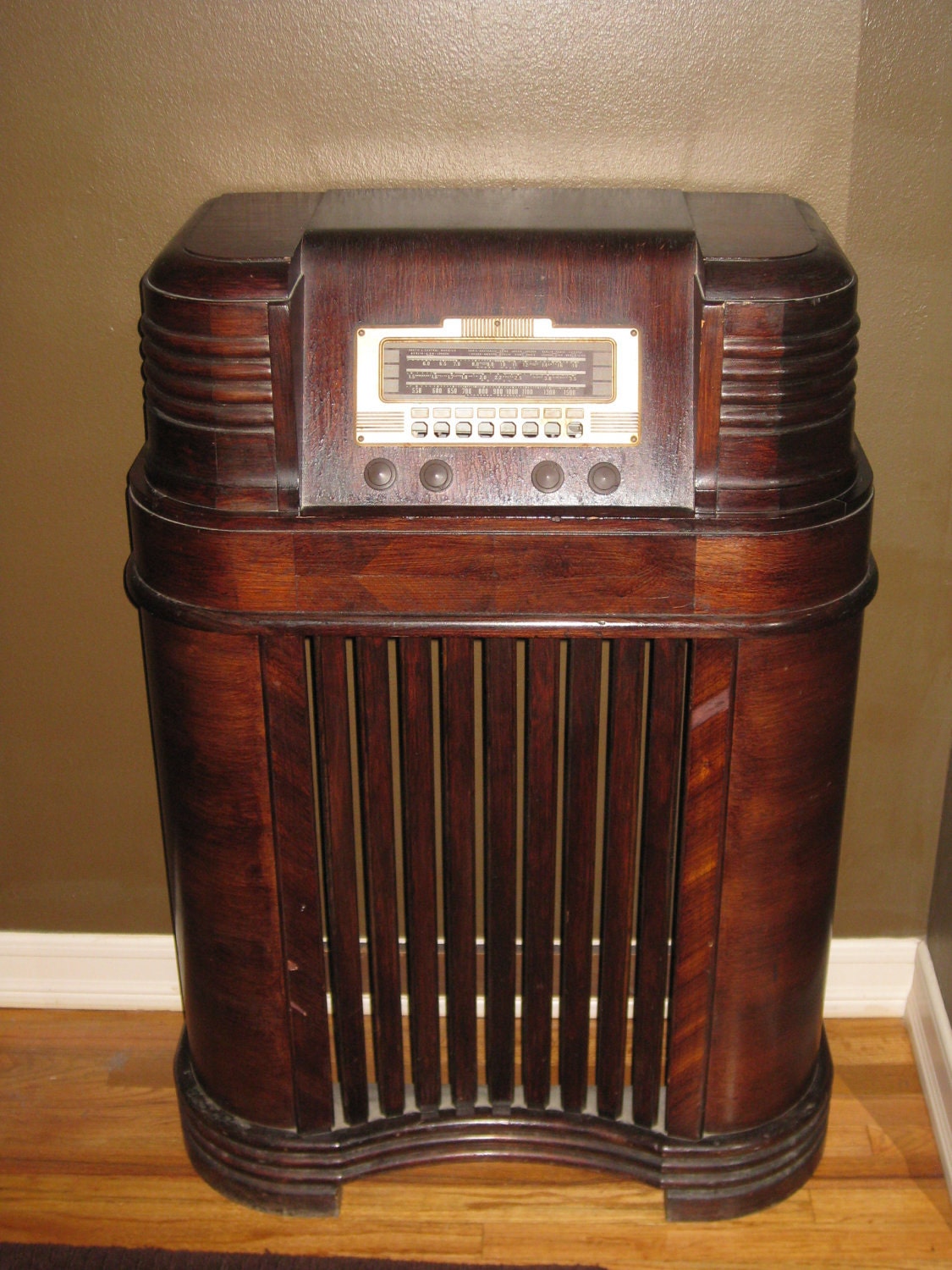 Old Radio 1930