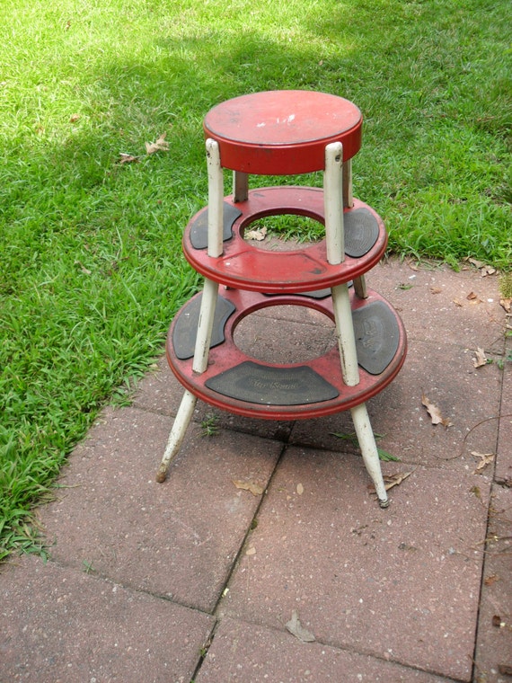 Vintage Step Round step stool red and white by MyHomeAntiques