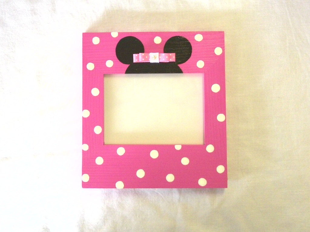 Minnie Mouse Picture Frameminnie ears with hair bowdisney