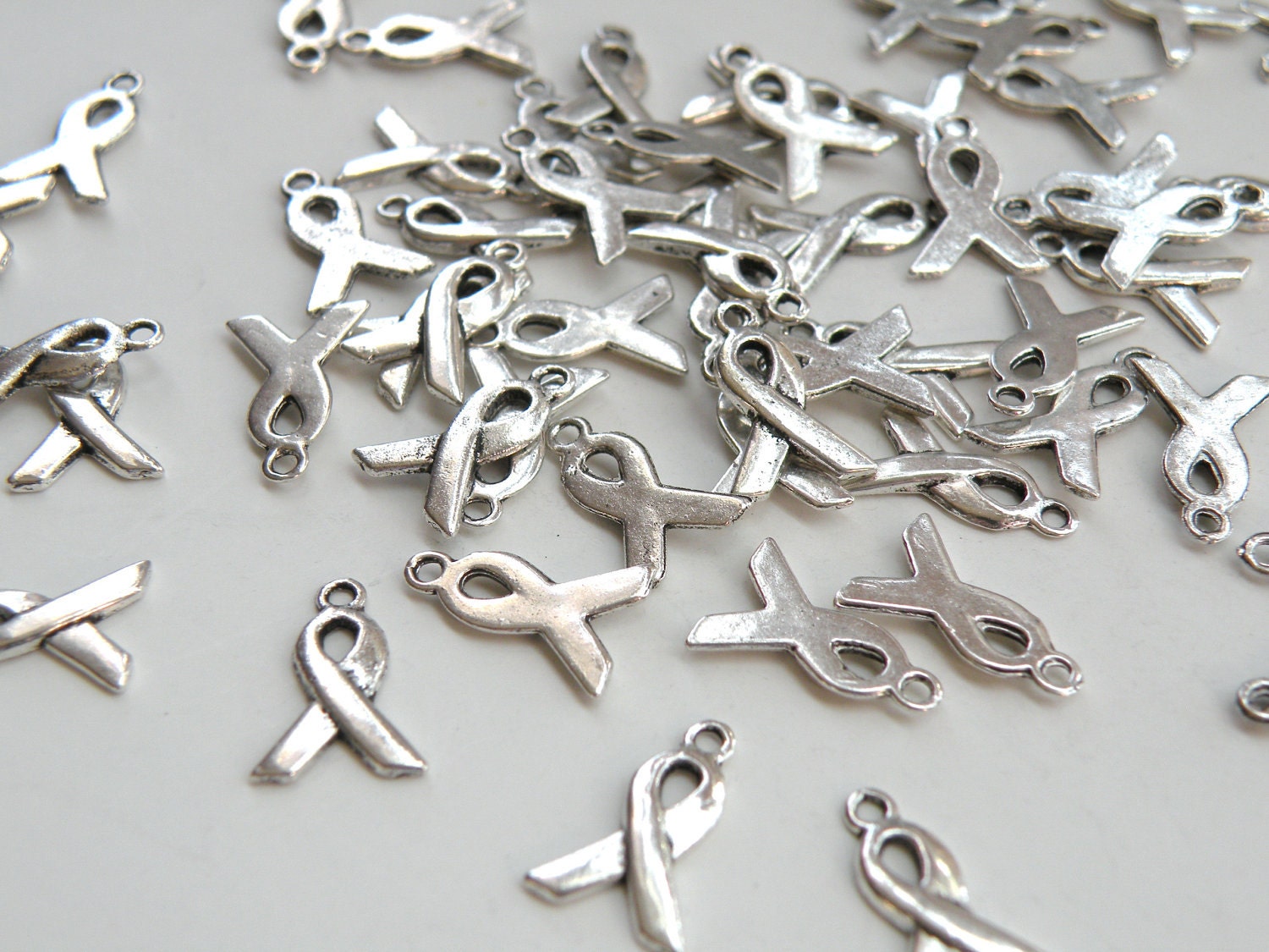 20 Awareness Ribbon charms antique silver 14x9mm PLF1623Y