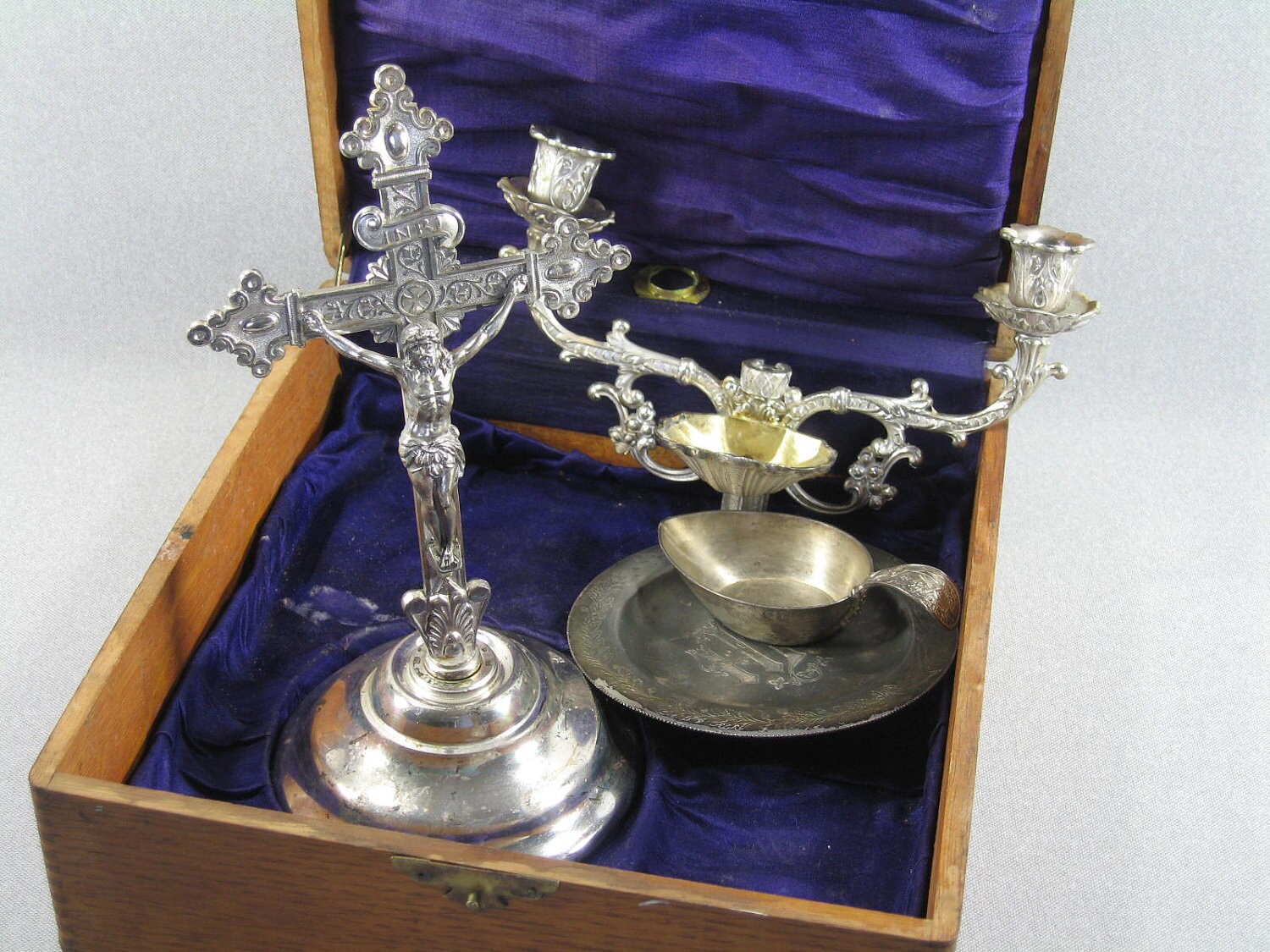 1897 Catholic Sick Call Set in Beautiful Oak Mortised Box