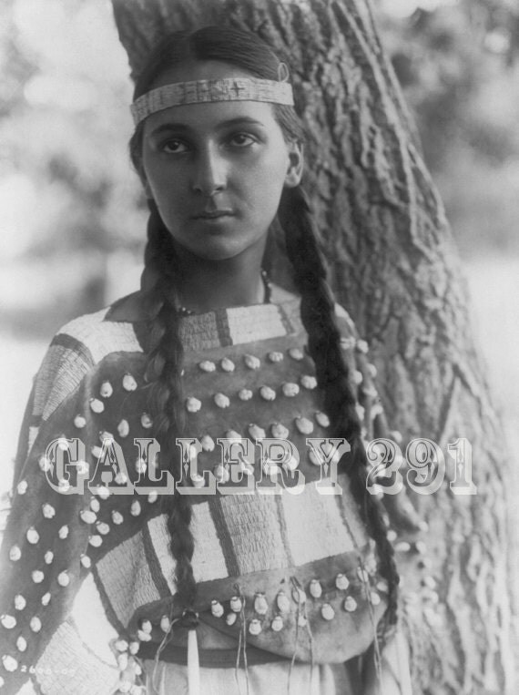 Beautiful Native Indian Maidens