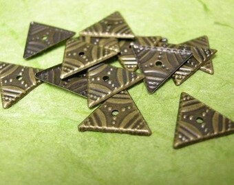 Items similar to Textured Sheet Metal Triangle Earrings (E692) on Etsy