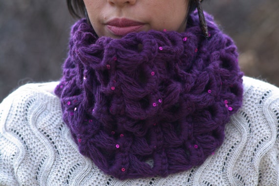 Items similar to Beautiful Infinity Loop Scarf on Etsy