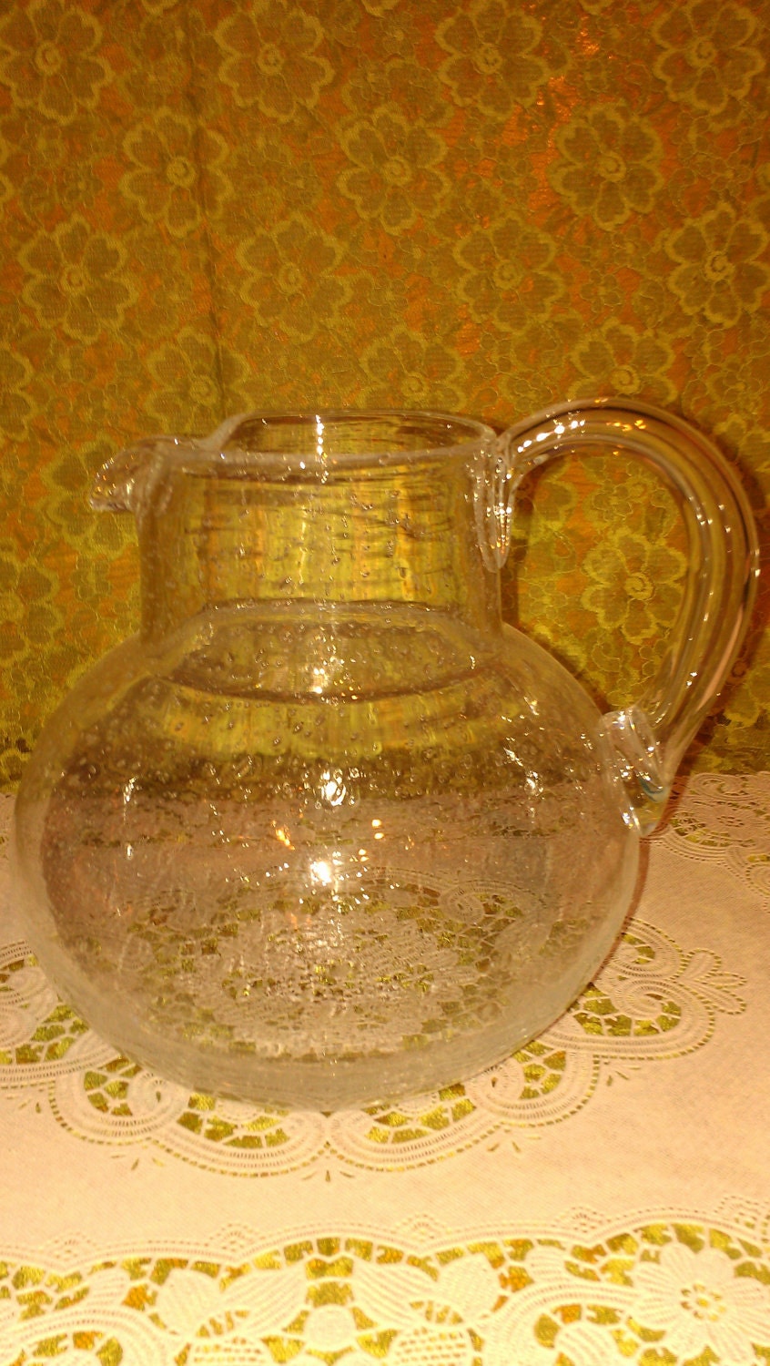 Vtg clear “D style handle” pitcher with bubbles in the glass – Haute Juice
