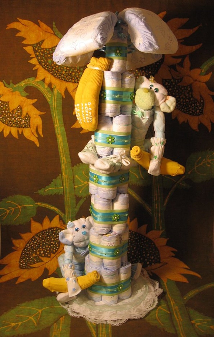 Instructions for a Diaper Banana Tree. Diaper by DiaperZooDesigns
