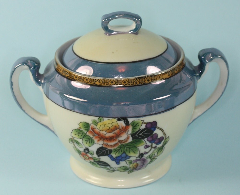 Luster Ware Sugar Bowl Art Deco Noritake Red Wreath Mark Japan – Haute ...