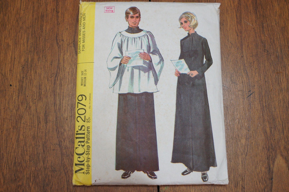 1969 Sewing Pattern Surplice and Cassock Misses Size 12-14