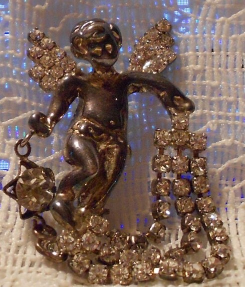 Vintage Angel Rhinestone Brooch Pin by ViksVintageJewelry on Etsy