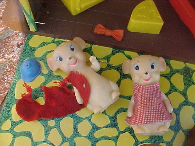 Elly & Andy Baby Mouse Twins with 3 story Tree House by Remco