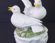 Popular items for bird music box on Etsy