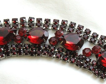 Popular items for 1950s bracelet on Etsy