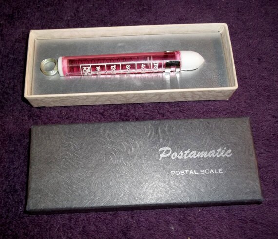 Vintage Postamatic Pocket Postal Scale from 1958-63 pink and