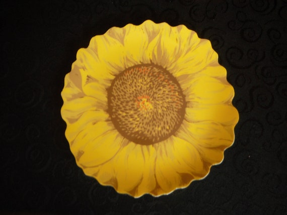 Vintage Sunflower Plates Plastic Set of 6