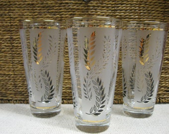 On SALE 30% OFF Vintage gold wheat pattern glasses by Libbey 1970s