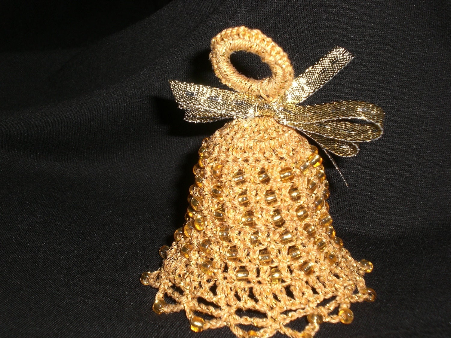 Crochet Pattern for Christmas Bell Ornament with beading