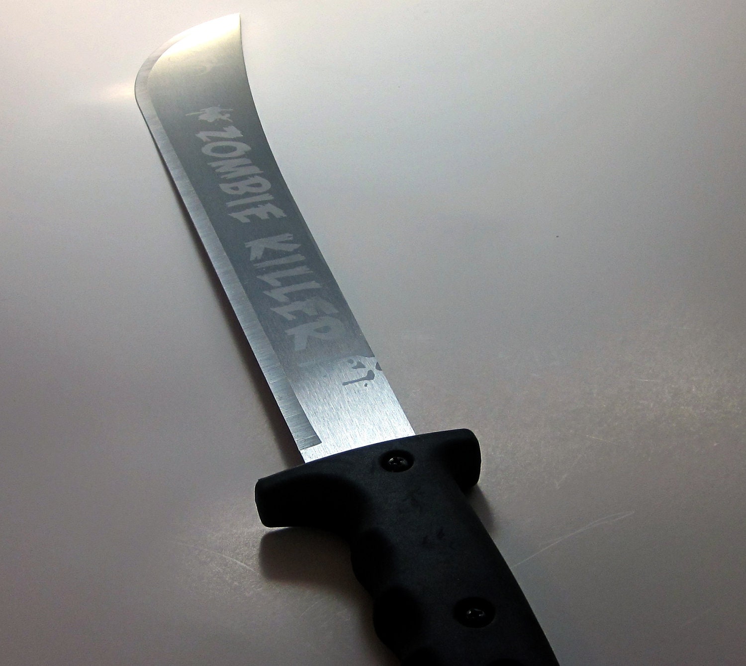 Zombie Killer Machete: Etched Zombie Survival Machete No