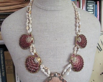 Seashell necklace | Etsy