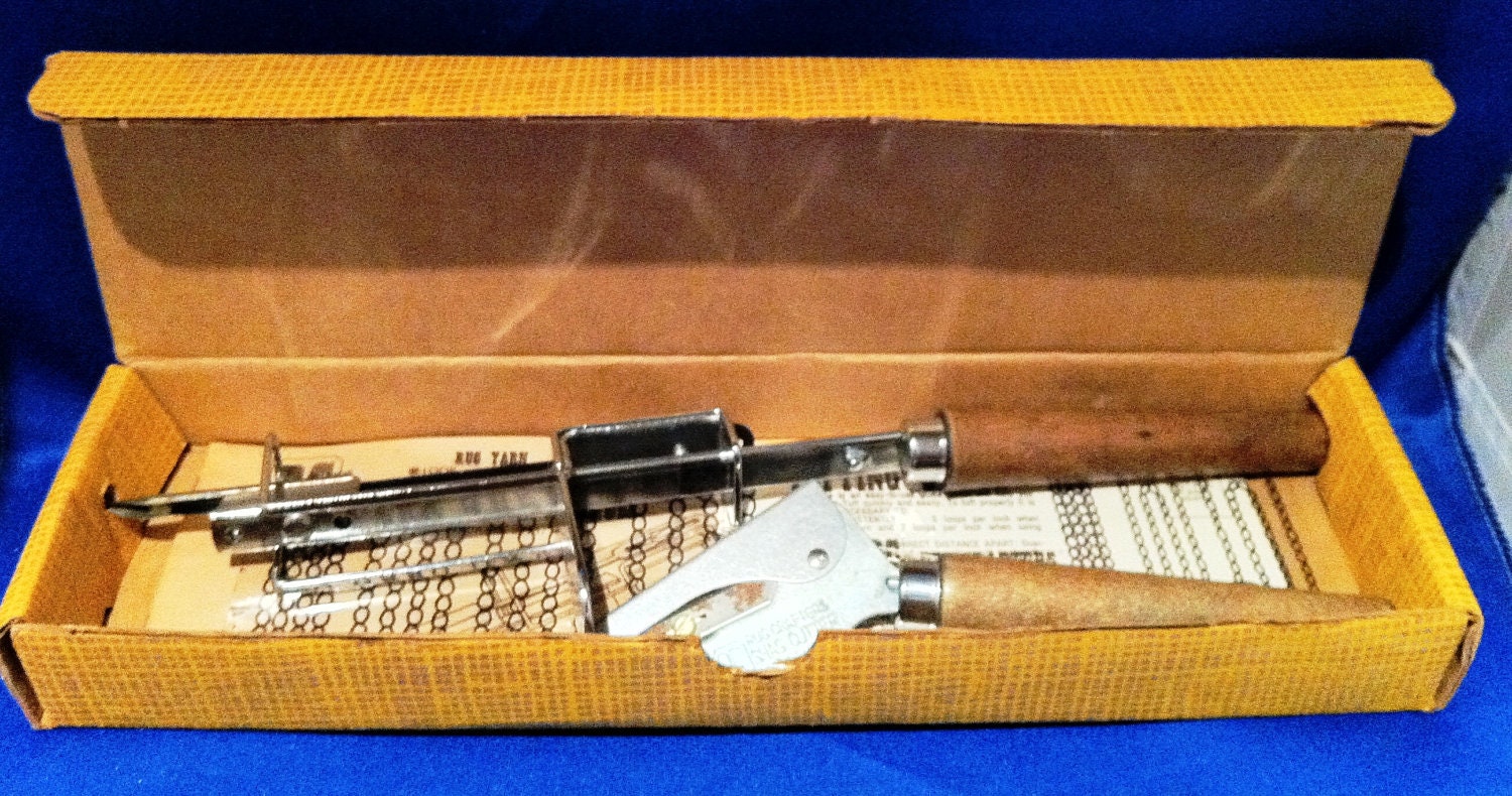 Vintage RUG CRAFTERS Speed Tufting Rug Making Punch Needle