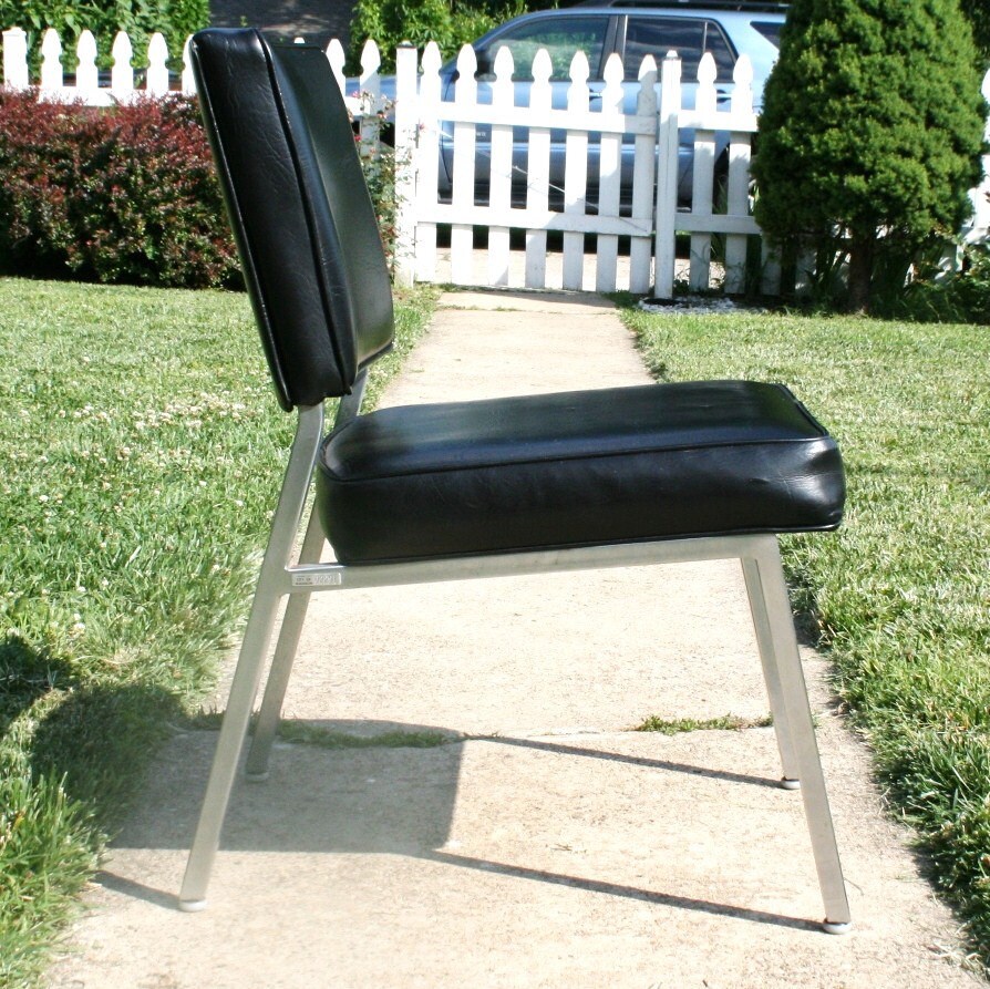 Mid Century Black Vinyl and Metal Chair – Steelcase USA – 1965 – Haute ...