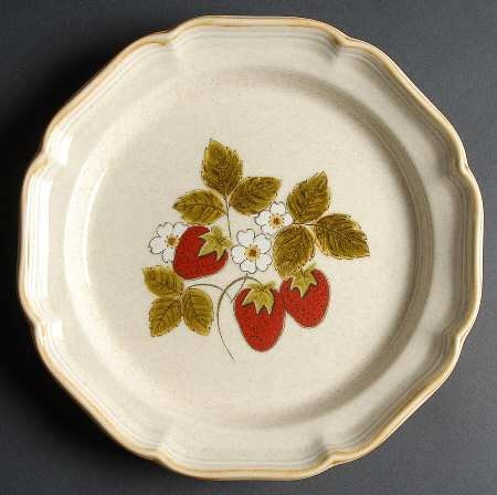 Vintage Mikasa Stoneware Dinner Plate ‘Strawberry Festival’ Pattern ...