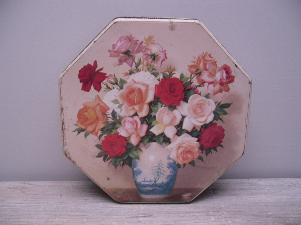 floral tin box / roses bouquet / valleybrook farms – Haute Juice
