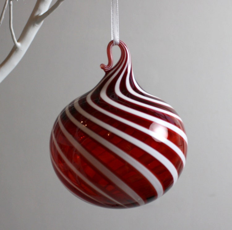 Red swirl blown glass ornament by bluejaysnbumblebees on Etsy