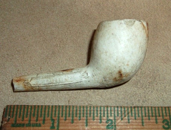 Early American Artifact Clay Tavern Pipe by eaglemountaindesigns