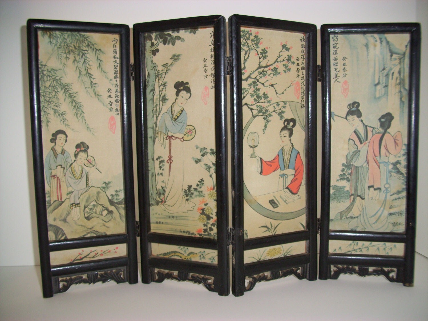 ORIENTAL Tri-Fold SILK SCREEN For Table Top Black Framed