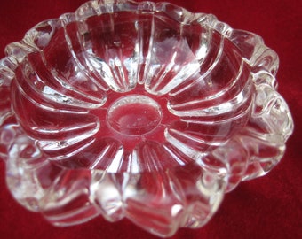 Popular items for small glass ashtray on Etsy