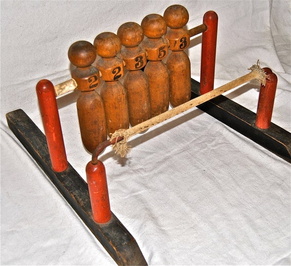 Vintage Bowling Game