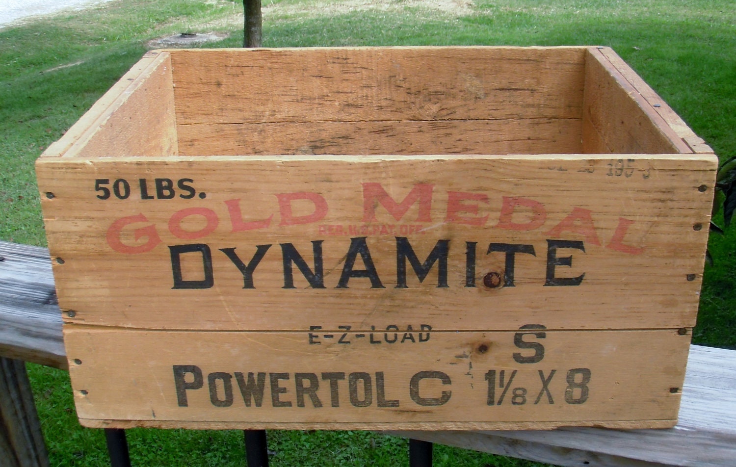 Gold Medal Explosives Dynamite Box Crate Illinois Powder Co