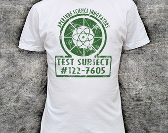 9133w APERTURE SCiENCE LABORATORiES T-SHiRT inspired by PORTAL innovators
